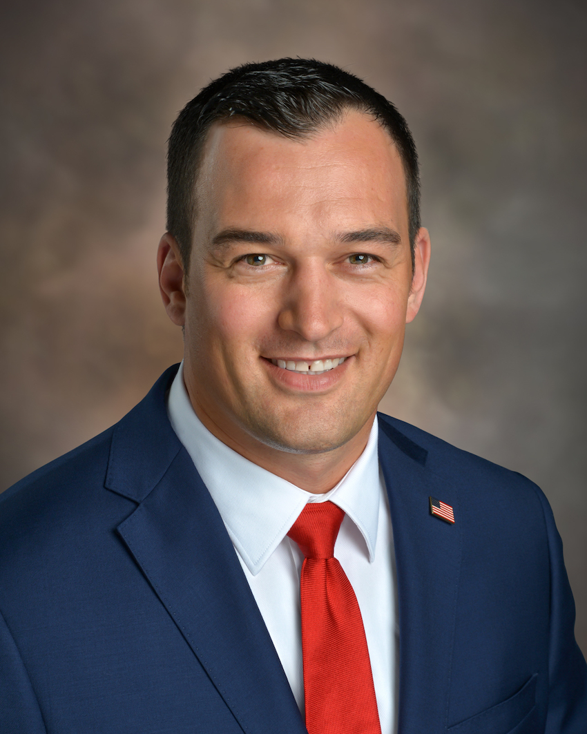 Knight, Rainford remain close in total contributions in Republican race ...